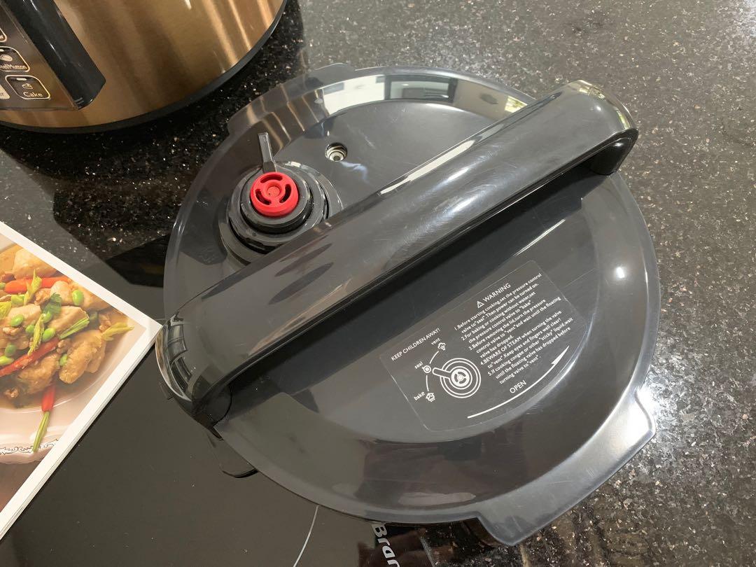 Philips computerized Pressure Cooker, TV & Home Appliances, Kitchen ...