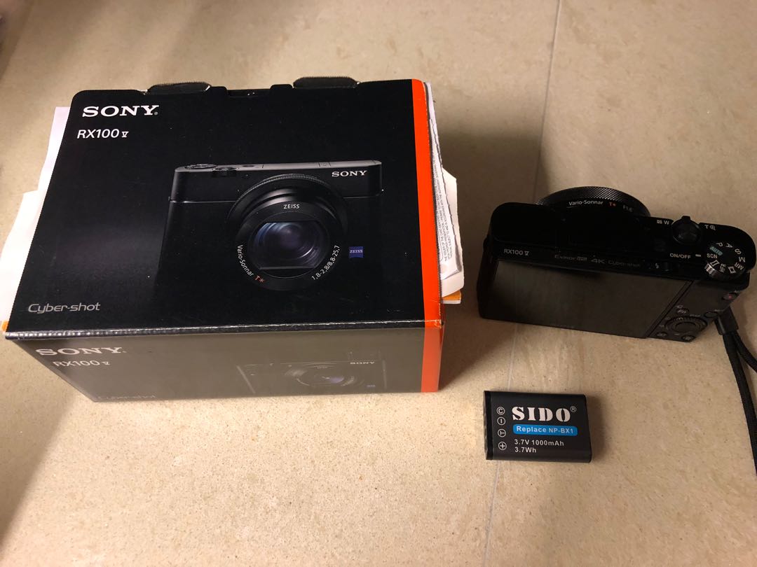 Sony RX100 m5a, 攝影器材, 鏡頭及裝備 - Carousell