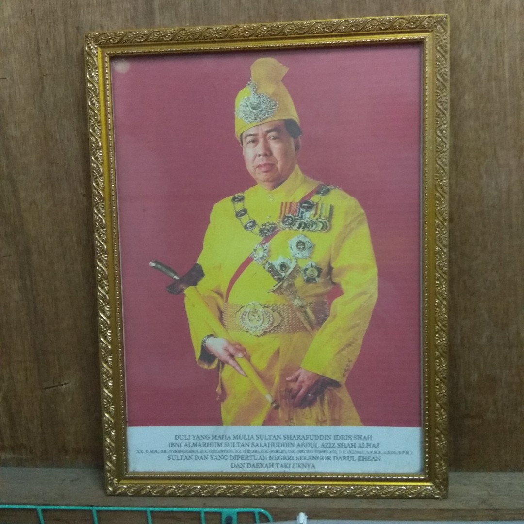 Frame Gambar Sultan Selangor, Furniture & Home Living, Home Decor ...