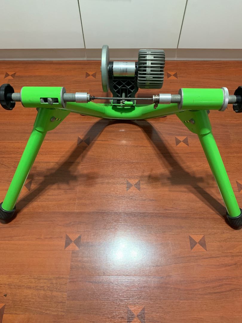 Kinetic indoor bike trainer, Sports Equipment, Exercise & Fitness ...