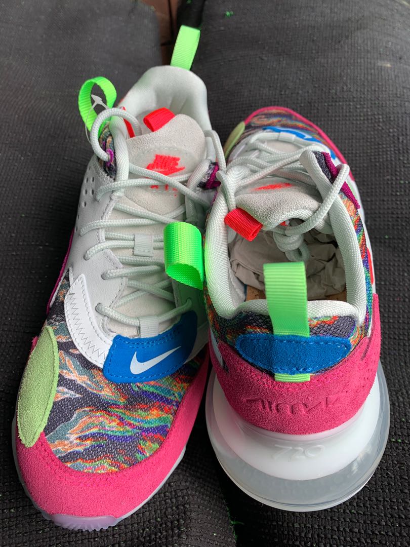 Nike snicker, Women's Fashion, Footwear, Sneakers on Carousell