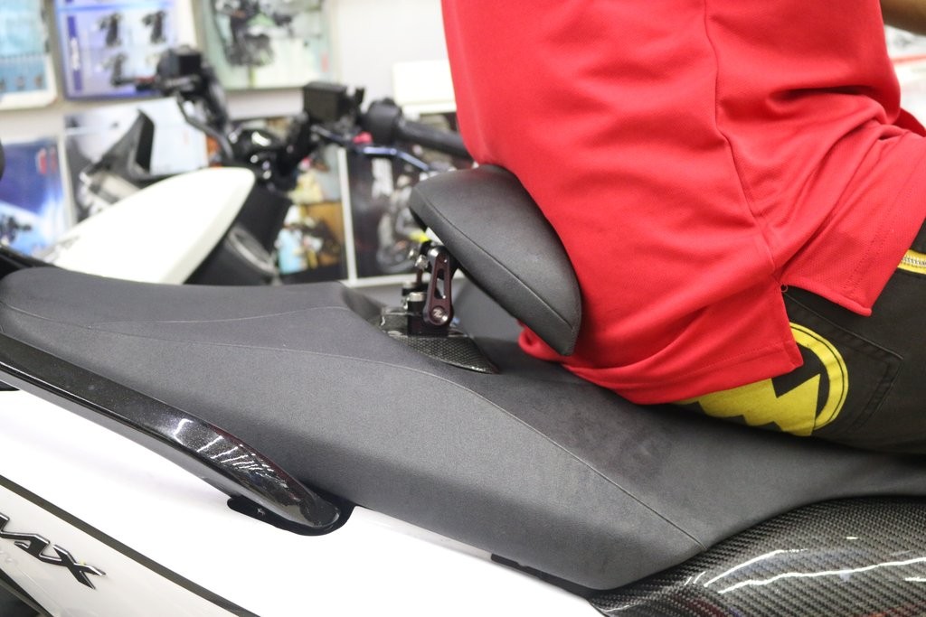 TMAX Overtake adjustable backrest bracket, Motorcycles, Motorcycle ...