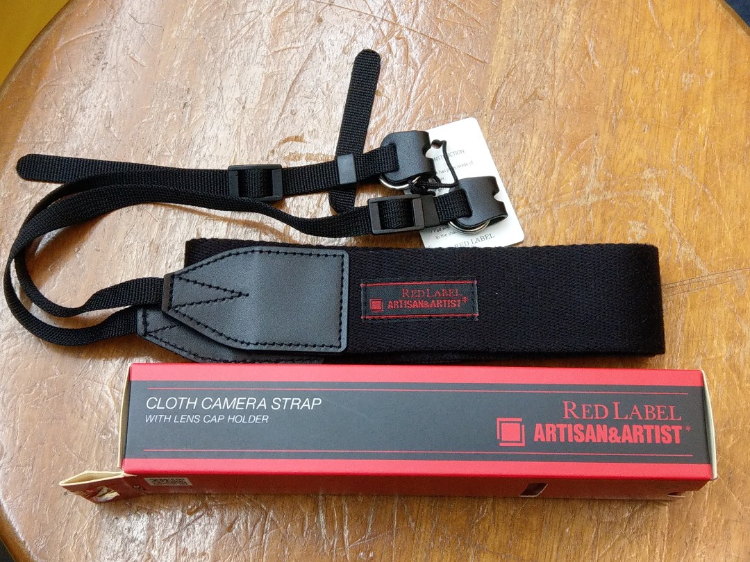 Artisan&Artist Red Label strap, Photography, Photography Accessories ...