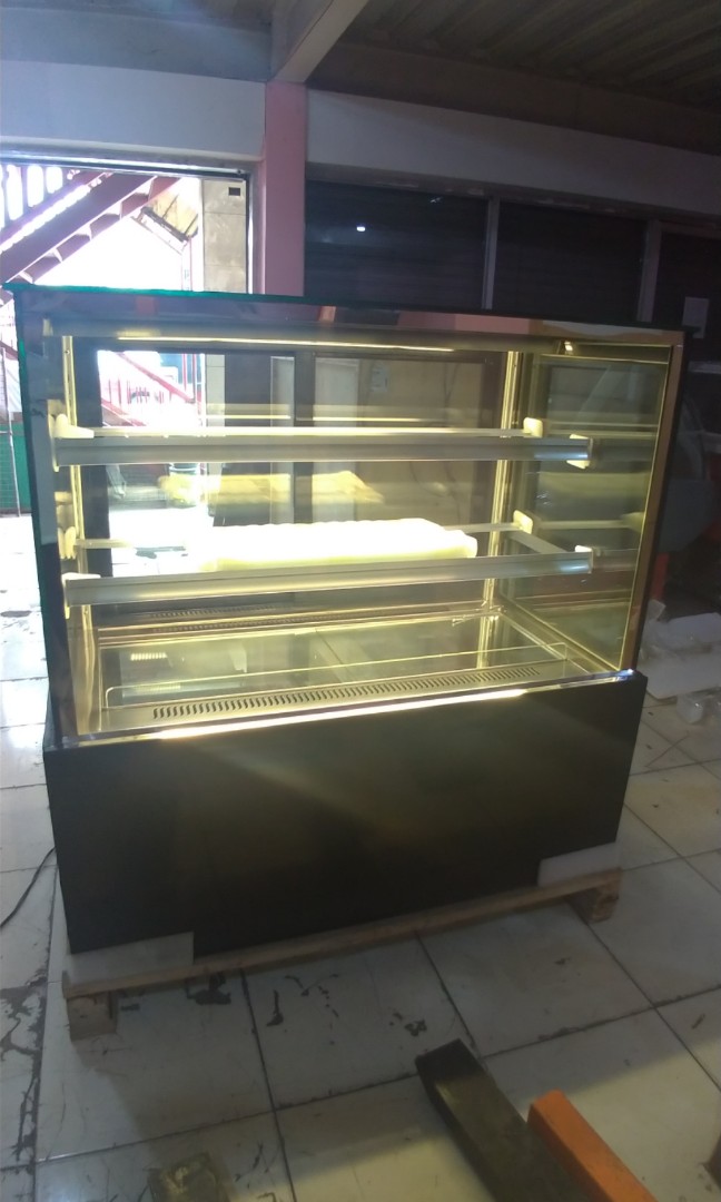 Cake Chiller (japanese type), TV & Home Appliances, Kitchen Appliances ...