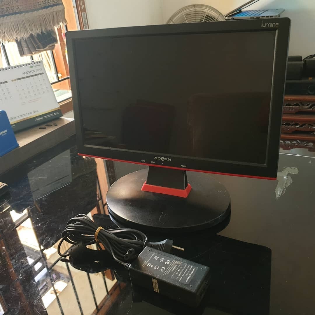 Monitor Advan Lumine LM-1670 (15 inchi), Elektronik, Bagian Komputer ...