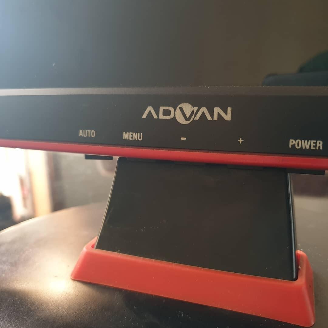 Monitor Advan Lumine LM-1670 (15 inchi), Elektronik, Bagian Komputer ...
