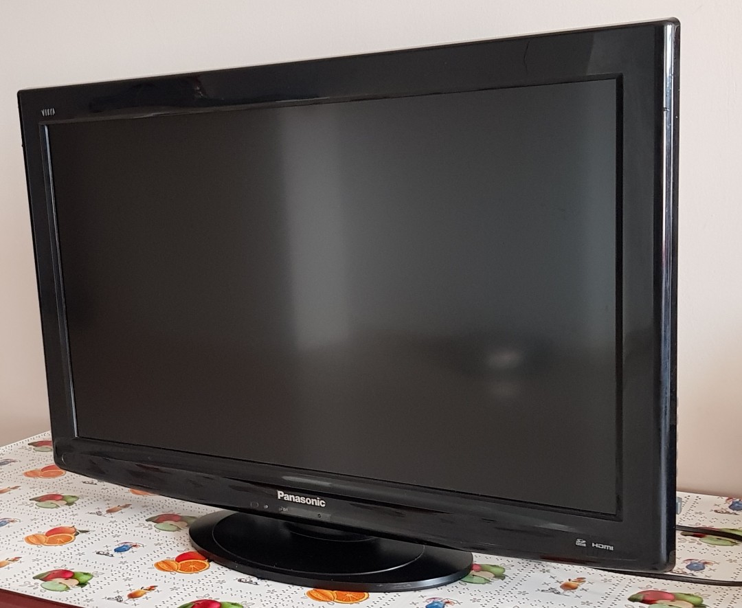 Panasonic LCD TV 32 INCH, TV & Home Appliances, TV & Entertainment, TV ...
