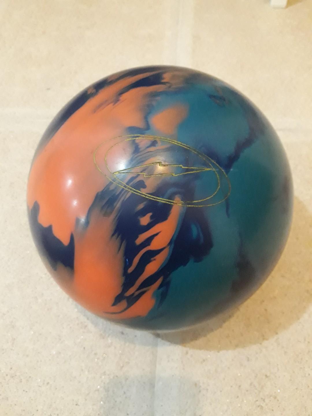 Storm Sure Lock 14 lbs bowling ball., Sports Equipment, Sports & Games ...