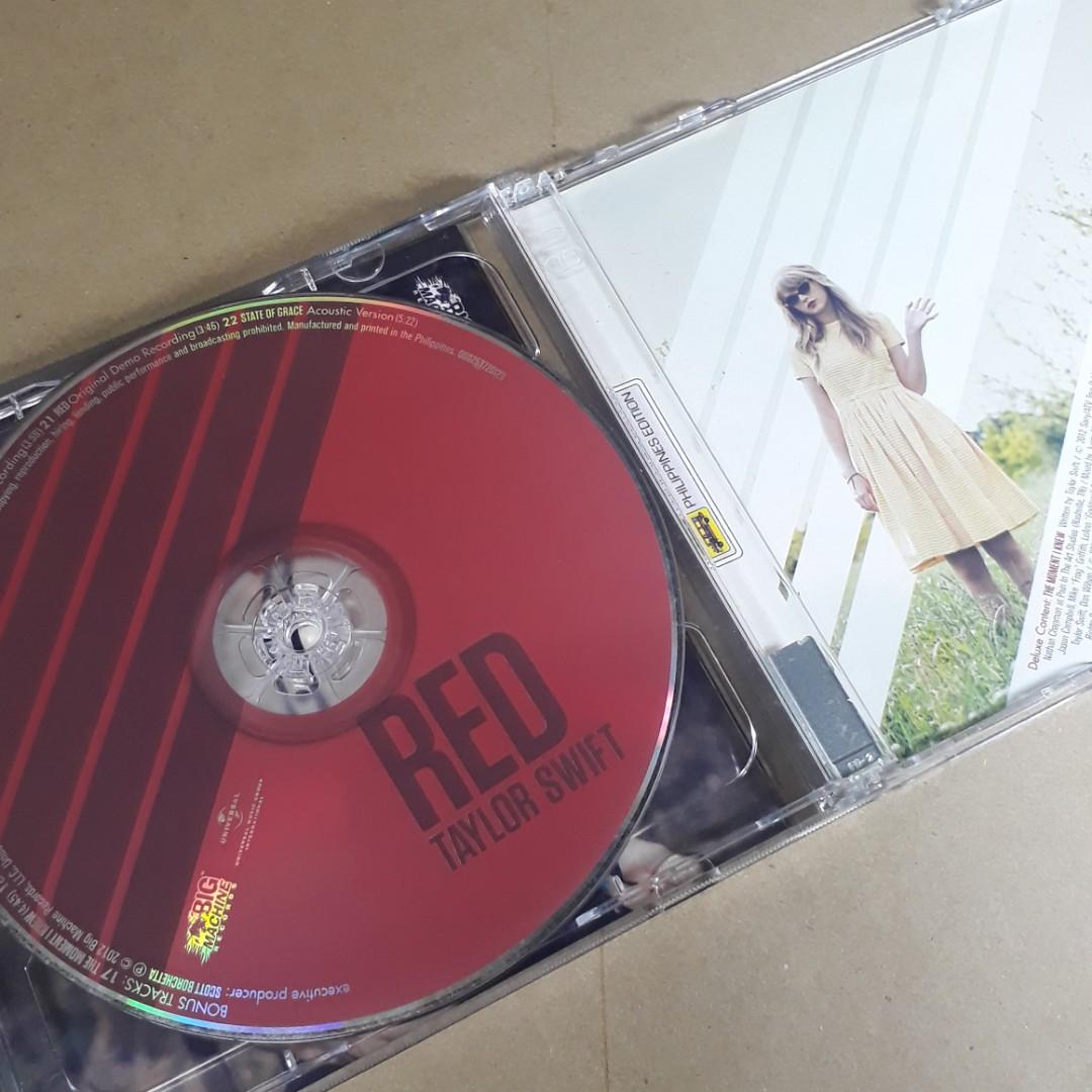 Taylor Swift Red Deluxe Edition, Hobbies & Toys, Music & Media, Music ...