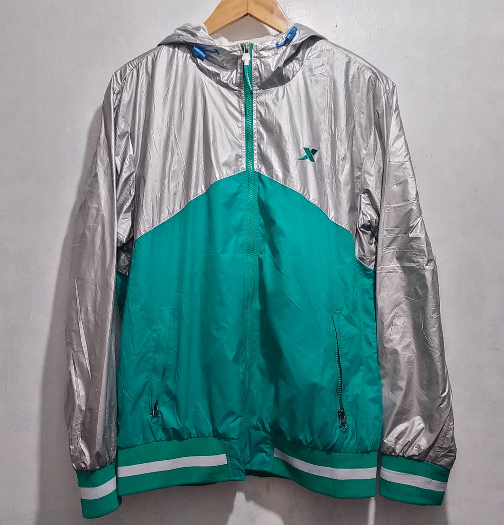 Xtep Jacket +hood, Men's Fashion, Tops & Sets, Hoodies on Carousell