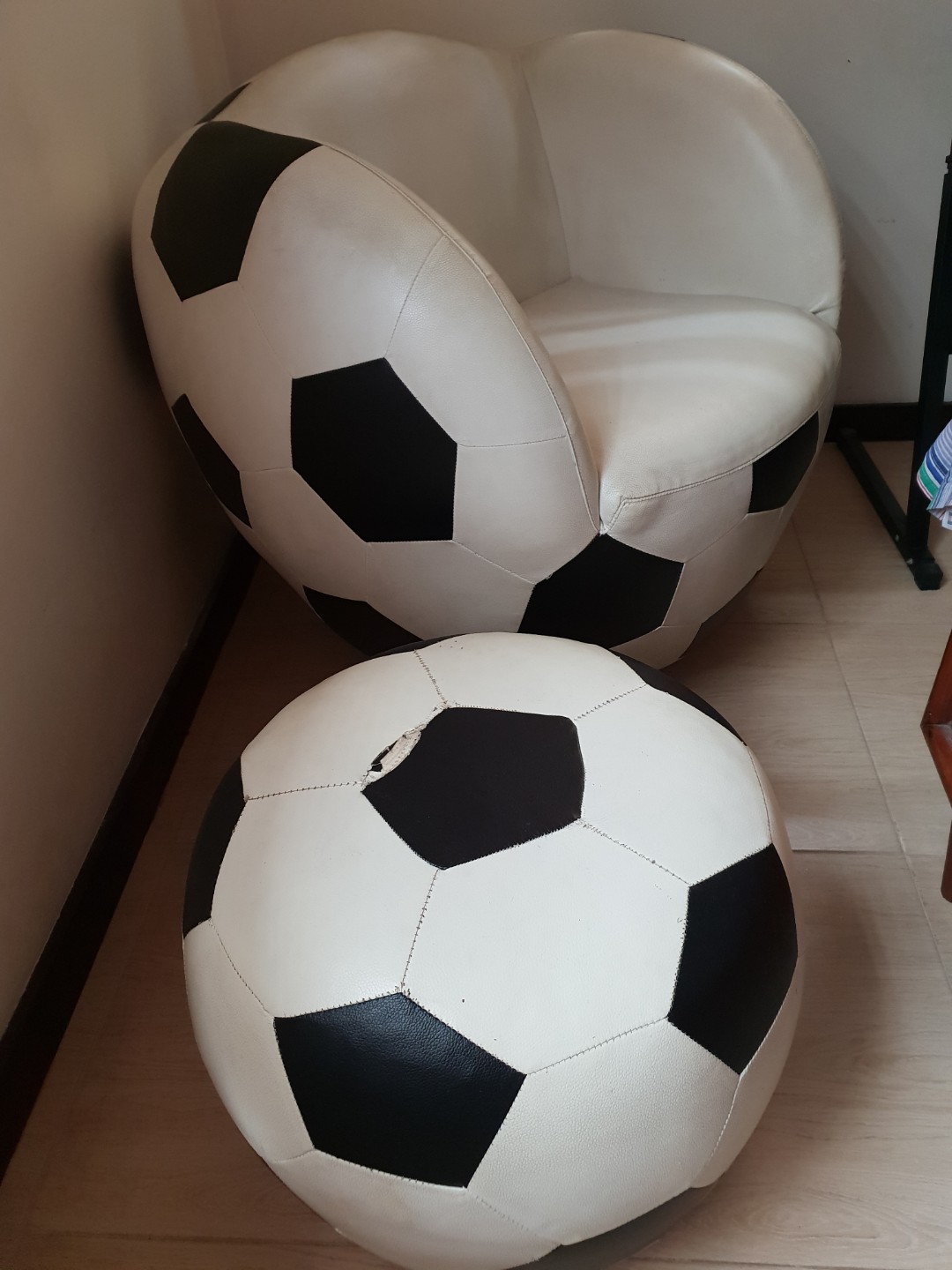 Children's room soccer ball lounge chair, Furniture & Home Living ...
