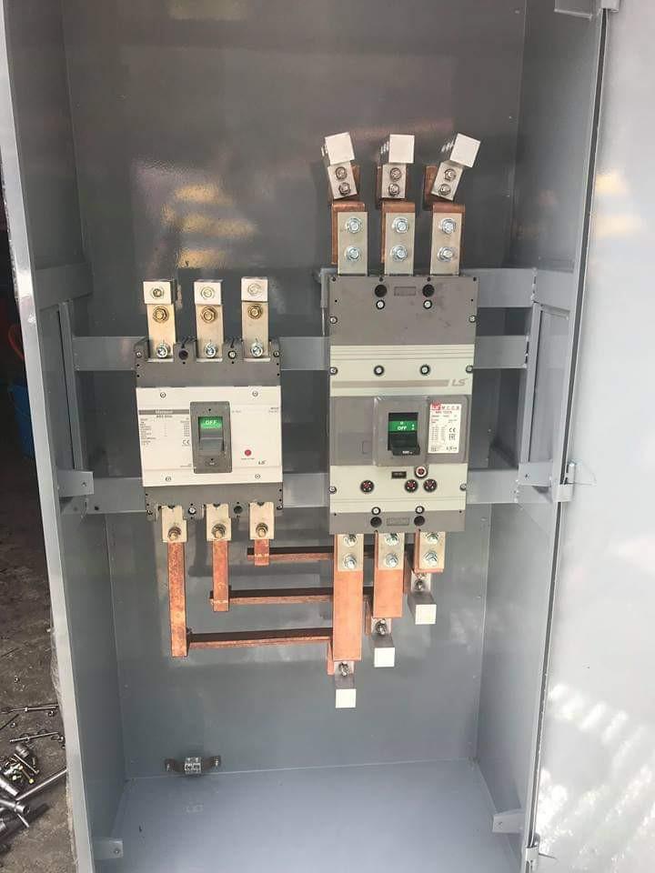 Data Cabinet Automatic Voltage Regulator UPS Step Up Transformer ...