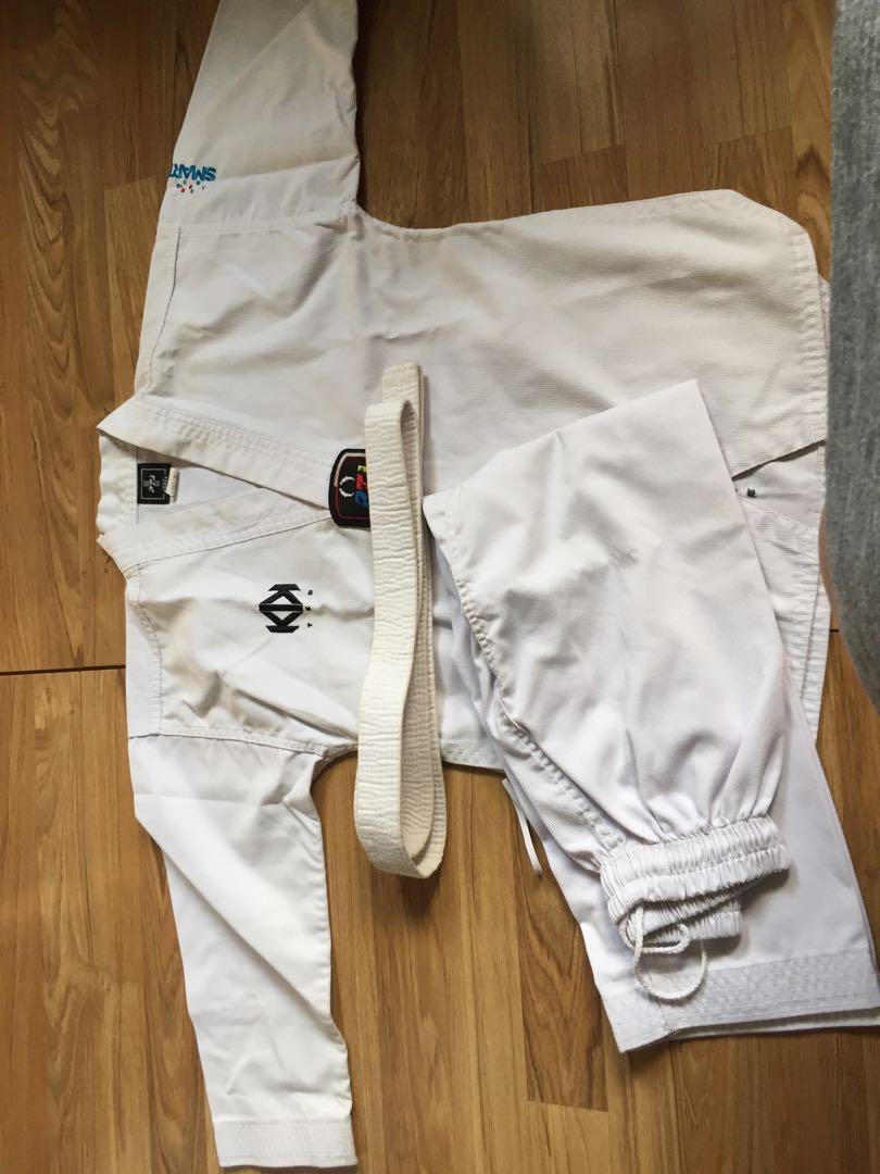 Dobuk taekwondo uniform, Sports Equipment, Sports & Games, Combat ...