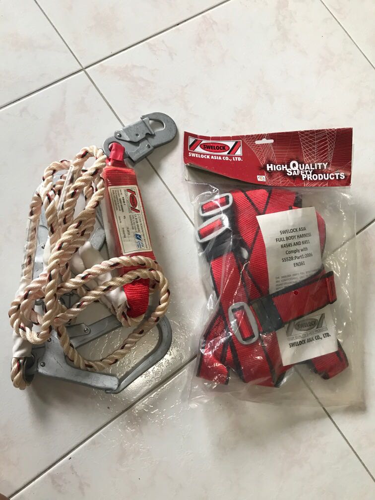 SWELOCK Full body harness & Lanyard, Health & Nutrition, Braces ...