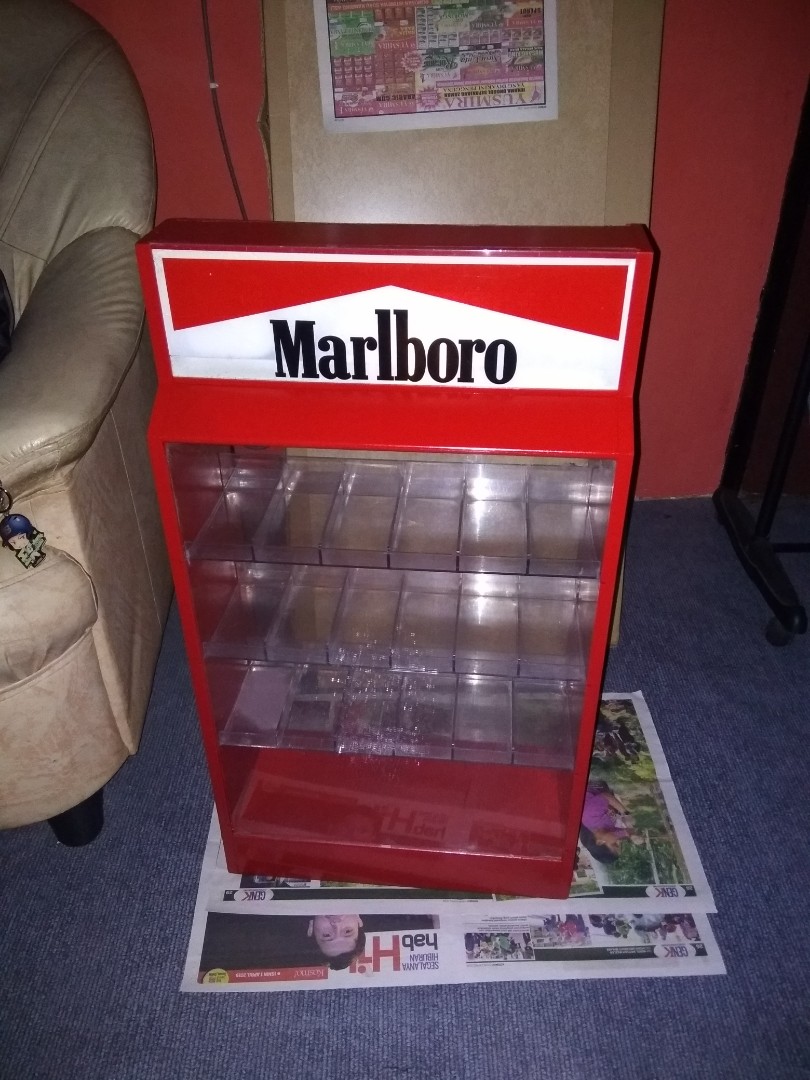 Vintage rack rokok, Hobbies & Toys, Collectibles & Memorabilia, Vintage ...