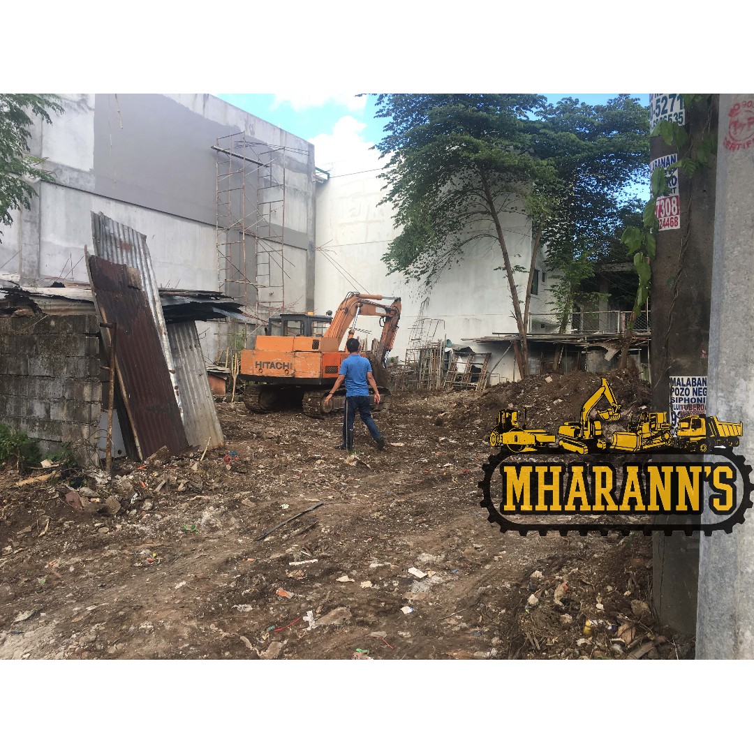 Backhoe Selfloading Bulldozer Pison Boom Truck Rental Hauling Services