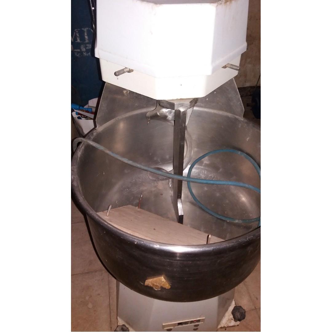Cake Mixer 1 Bagger Germany Made 3 face, Furniture & Home Living, Home ...