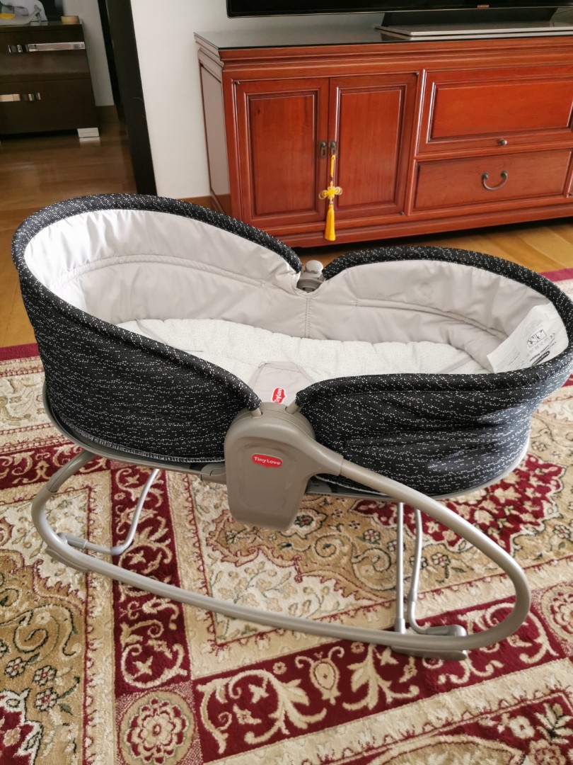 Newborn baby Rocker Napper, Babies & Kids, Baby Nursery & Kids ...