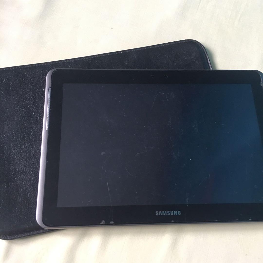 Samsung Tablet 2, Mobile Phones & Gadgets, Tablets, Android on Carousell