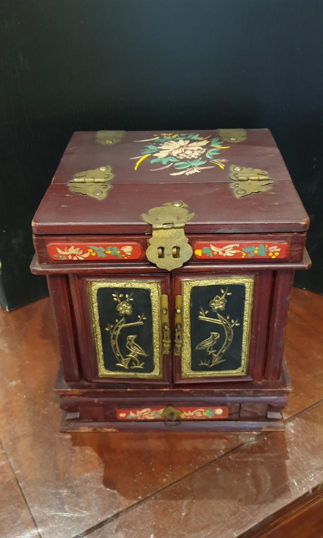 Antique Chinese Makeup Box | Saubhaya Makeup