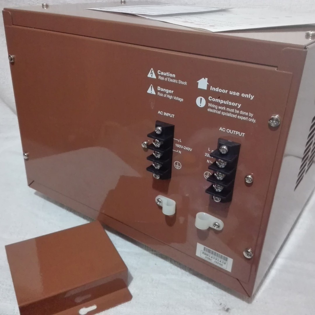 STAC AVR 2000 WATTS MADE IN JAPAN, Looking For on Carousell