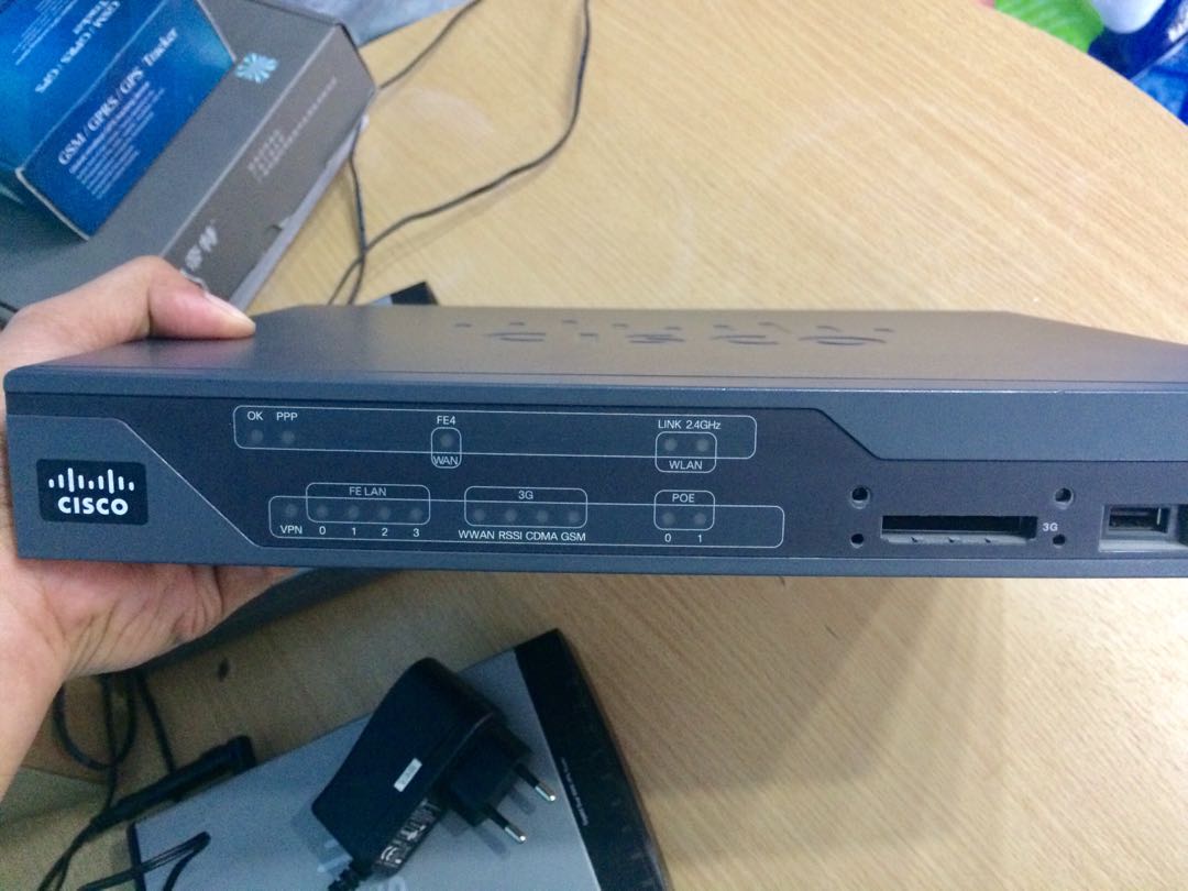 Cisco router 800 series, Computers & Tech, Parts & Accessories ...