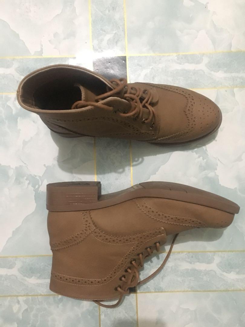 H&S Semi boots - Brown, Women's Fashion, Footwear, Boots on Carousell