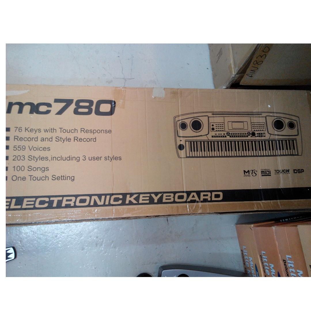 Medeli MC780 Keyboard - 76 Keys with Touch Response, Record and Style ...
