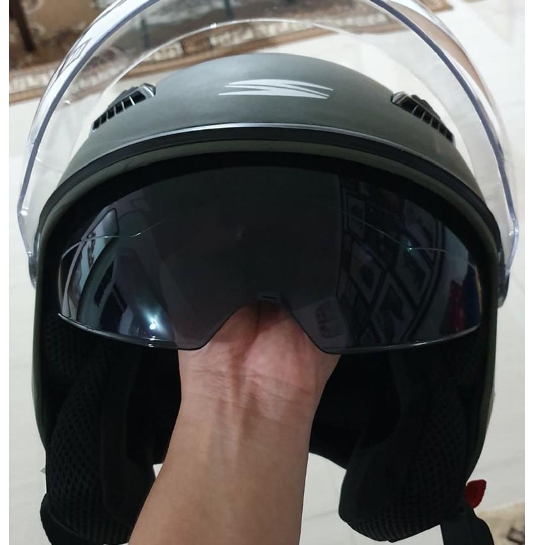 Original spyder helmet MED size., Motorbikes, Motorbike Parts ...