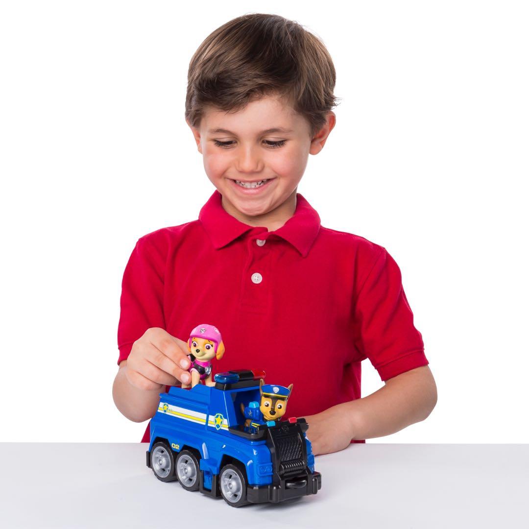 PAW Patrol Ultimate Rescue - Chase’s Ultimate Rescue Police Cruiser with Lifting Seat and Fold ...