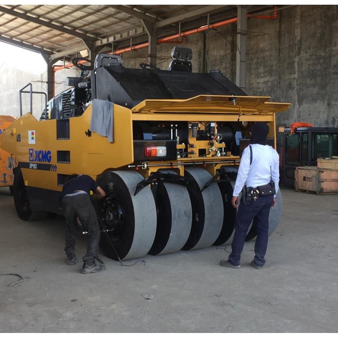 Pneumatic Compactor XCMG Road Roller 16tons, Commercial & Industrial ...