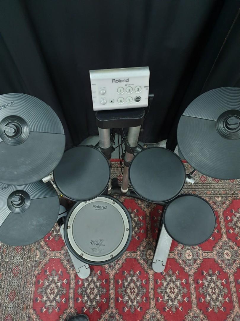 Roland HD-1, Music & Media, Music Instruments on Carousell