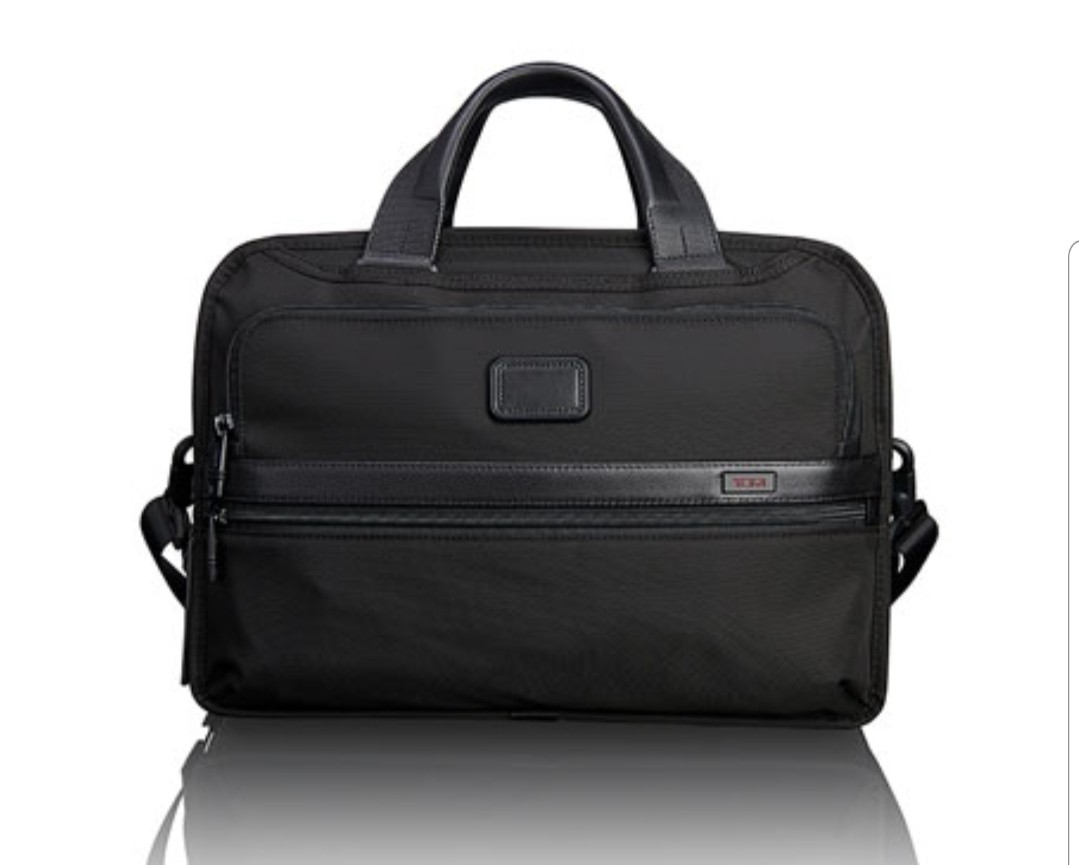 Tumi Alpha 2 Black Triple Compartment Brief - 1035621041, 男裝, 袋, 腰袋、手提袋、小袋 - Carousell