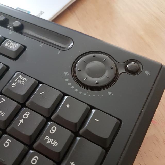 Acer keyboard with volume dial and media controller, Computers & Tech ...