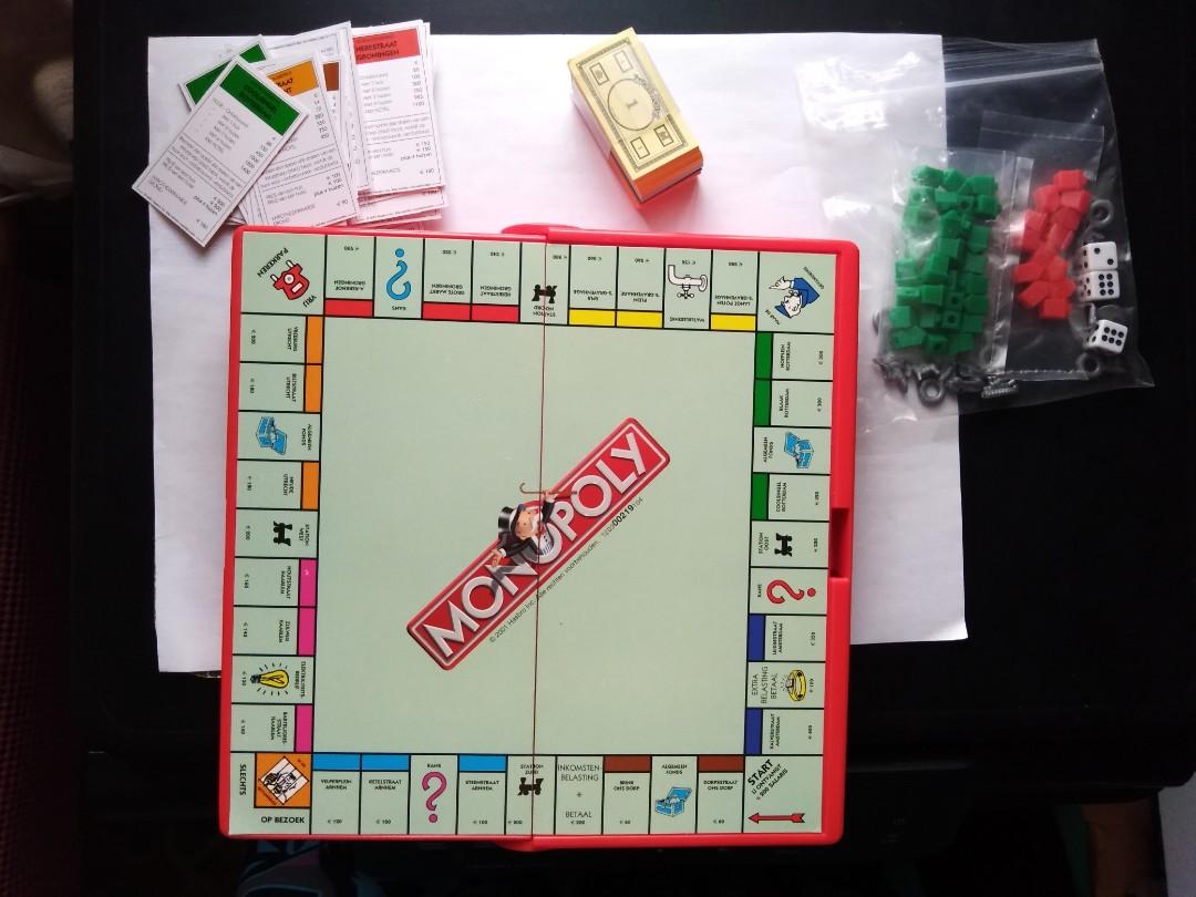 Compact Monopoly (Dutch), Hobbies & Toys, Toys & Games on Carousell