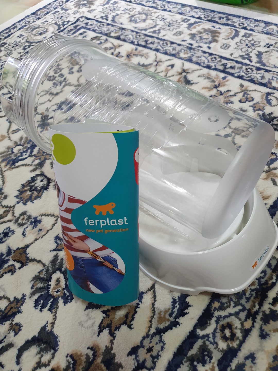 Ferplast Water/Food Dispenser for your Pets, Pet Supplies, Homes ...