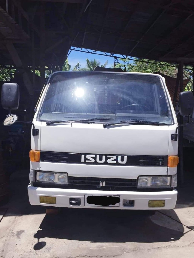Isuzu ELF, Cars for Sale on Carousell