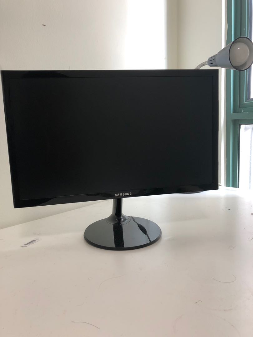Monitor 19” - Good as new - Samsung, Computers & Tech, Parts ...