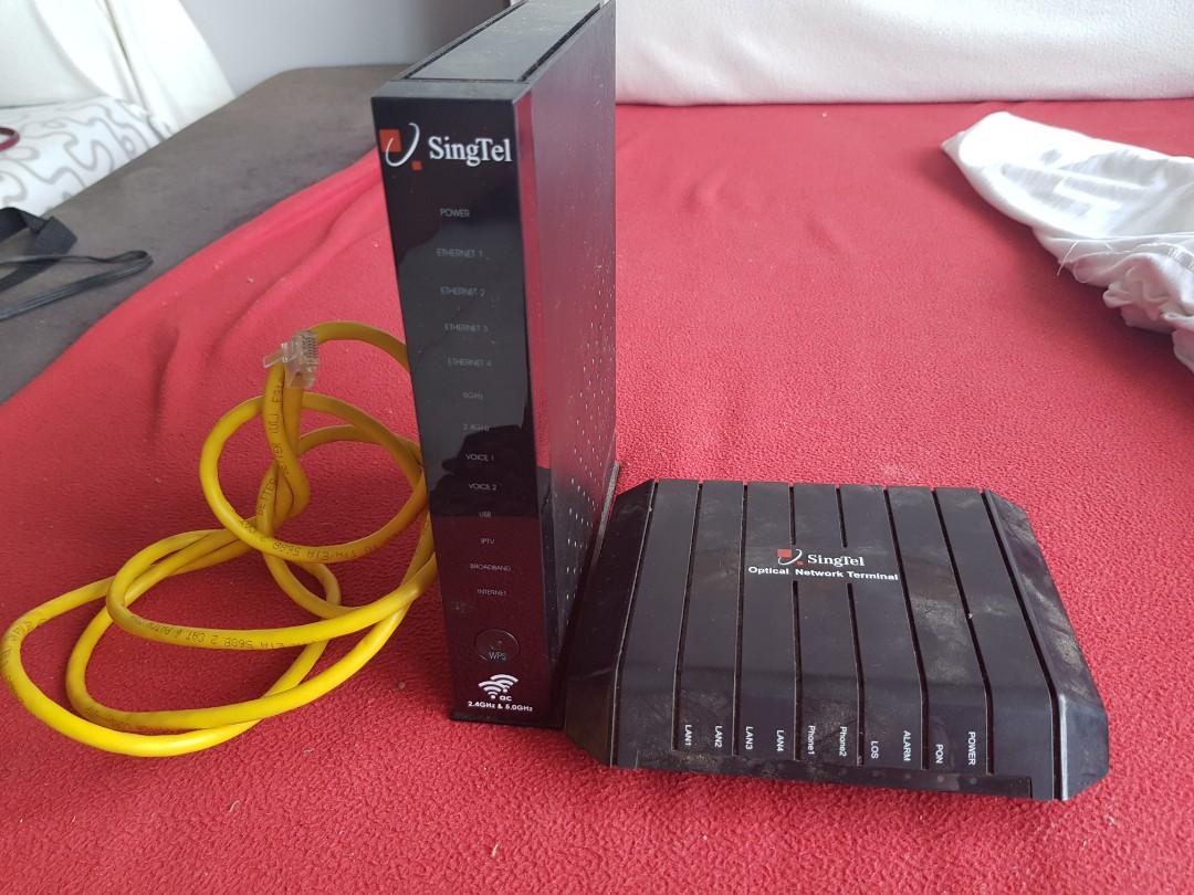 Singtel Router aztech, Computers & Tech, Parts & Accessories ...