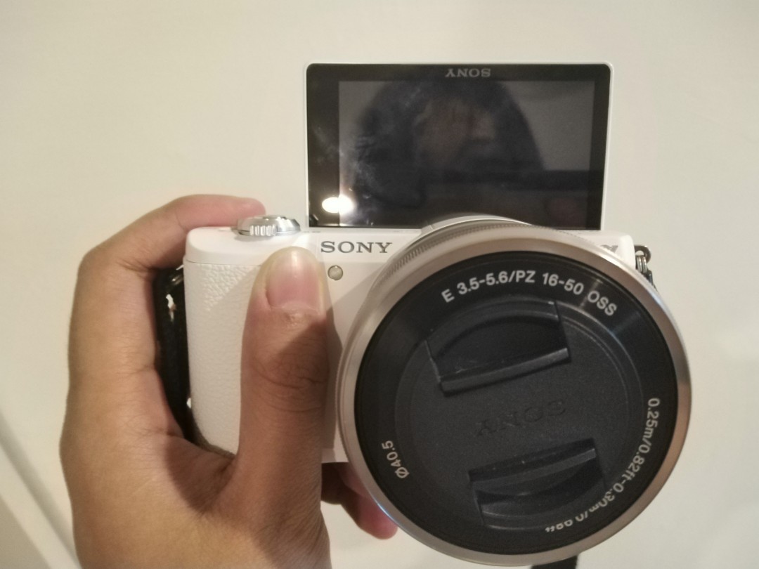 Sony a5100, Photography, Photography Accessories, Flashes on Carousell