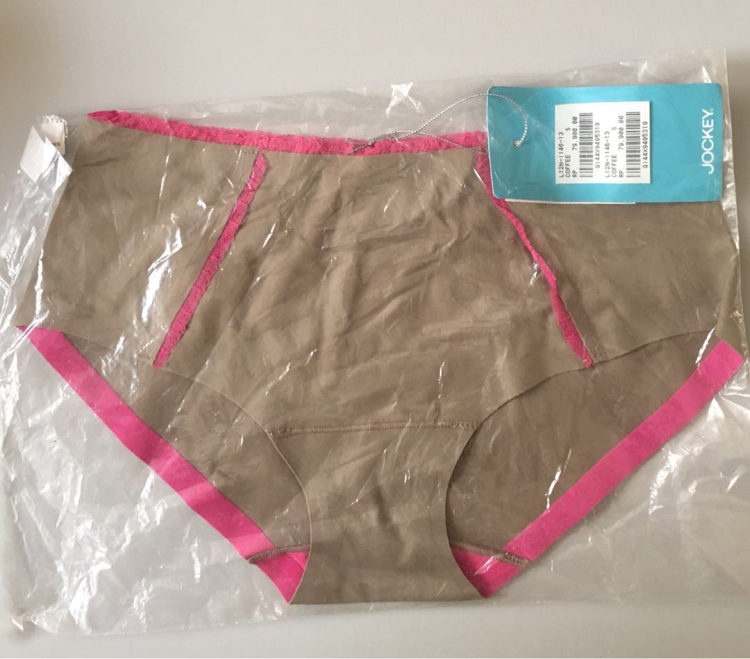 Celana Dalam Jockey, Fesyen Wanita, Aksesoris di Carousell