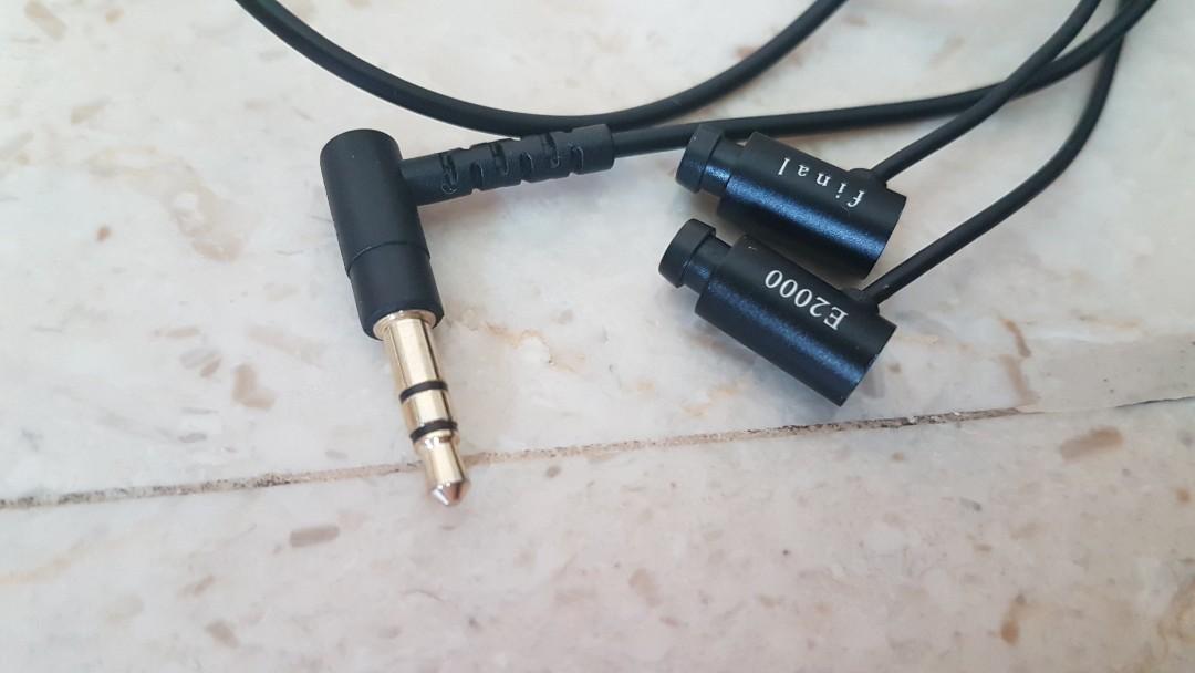 Final Audio E2000, Audio, Other Audio Equipment on Carousell
