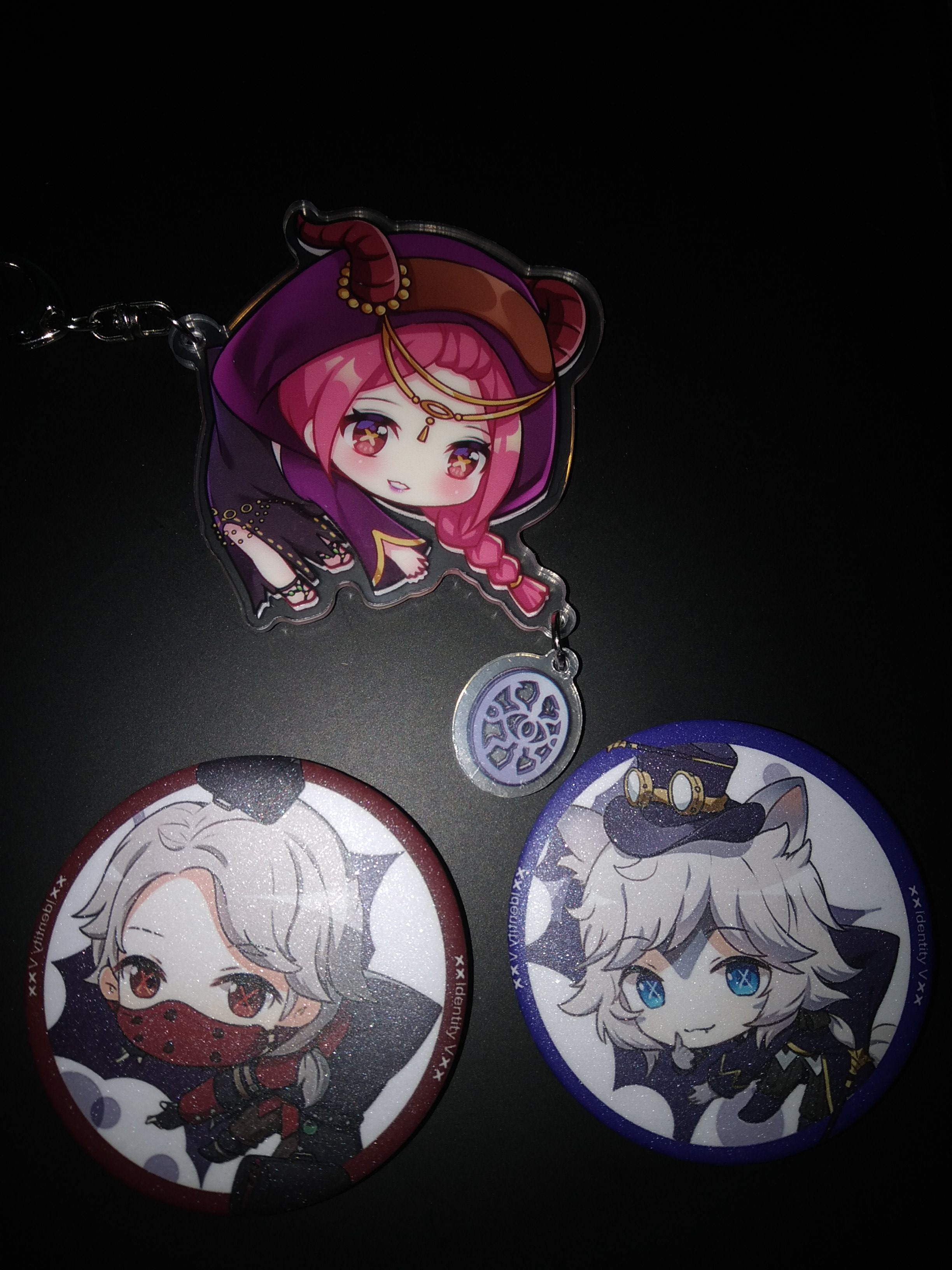 Identity v keychain and badge, Hobbies & Toys, Memorabilia ...