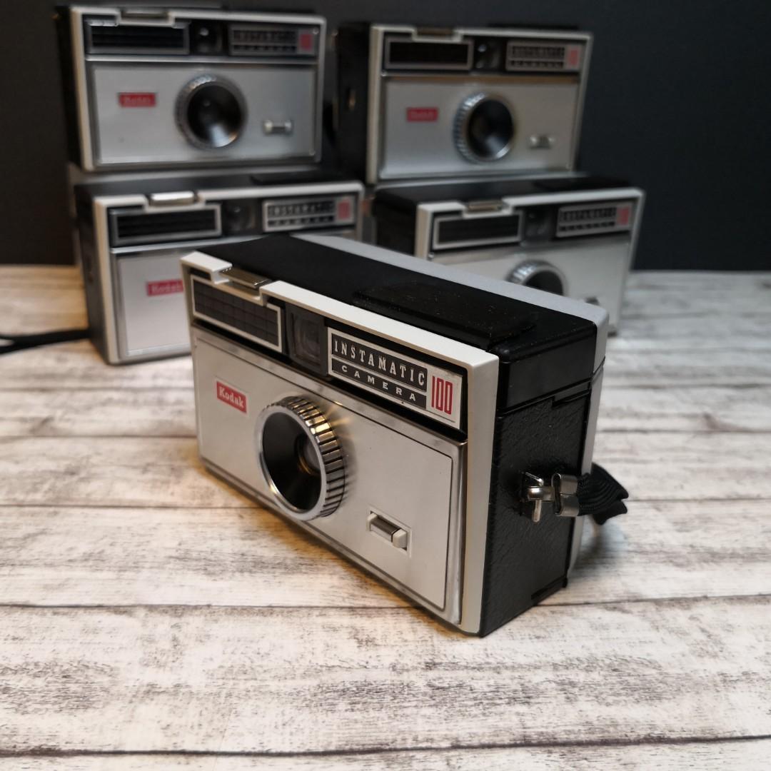 Kodak instamatic 100 (NOS 1960s), Photography, Cameras on Carousell