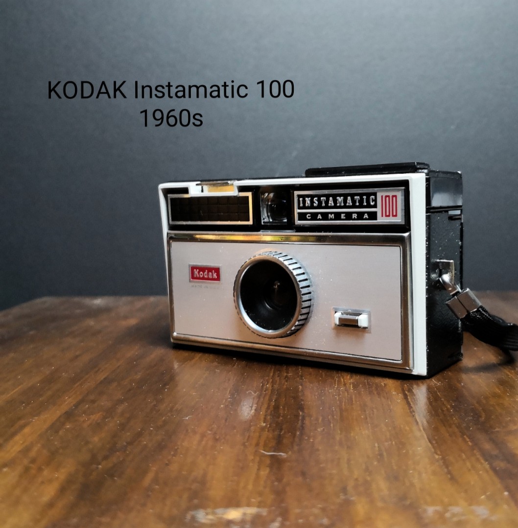 Kodak instamatic 100 (NOS 1960s), Photography, Cameras on Carousell
