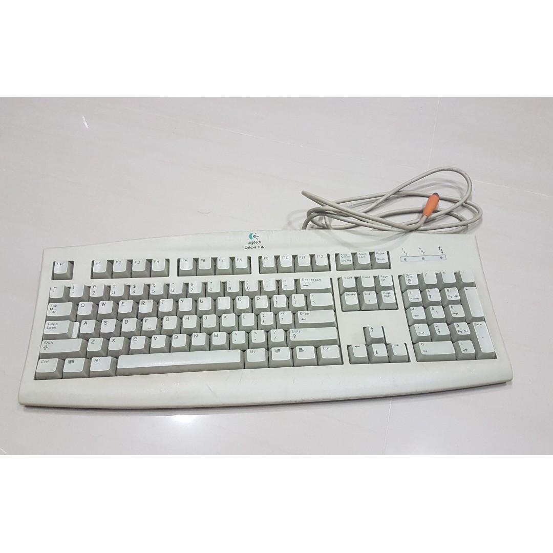 Logitech Deluxe 104 Ps 2 Keyboard Computers And Tech Parts And Accessories Computer Keyboard On