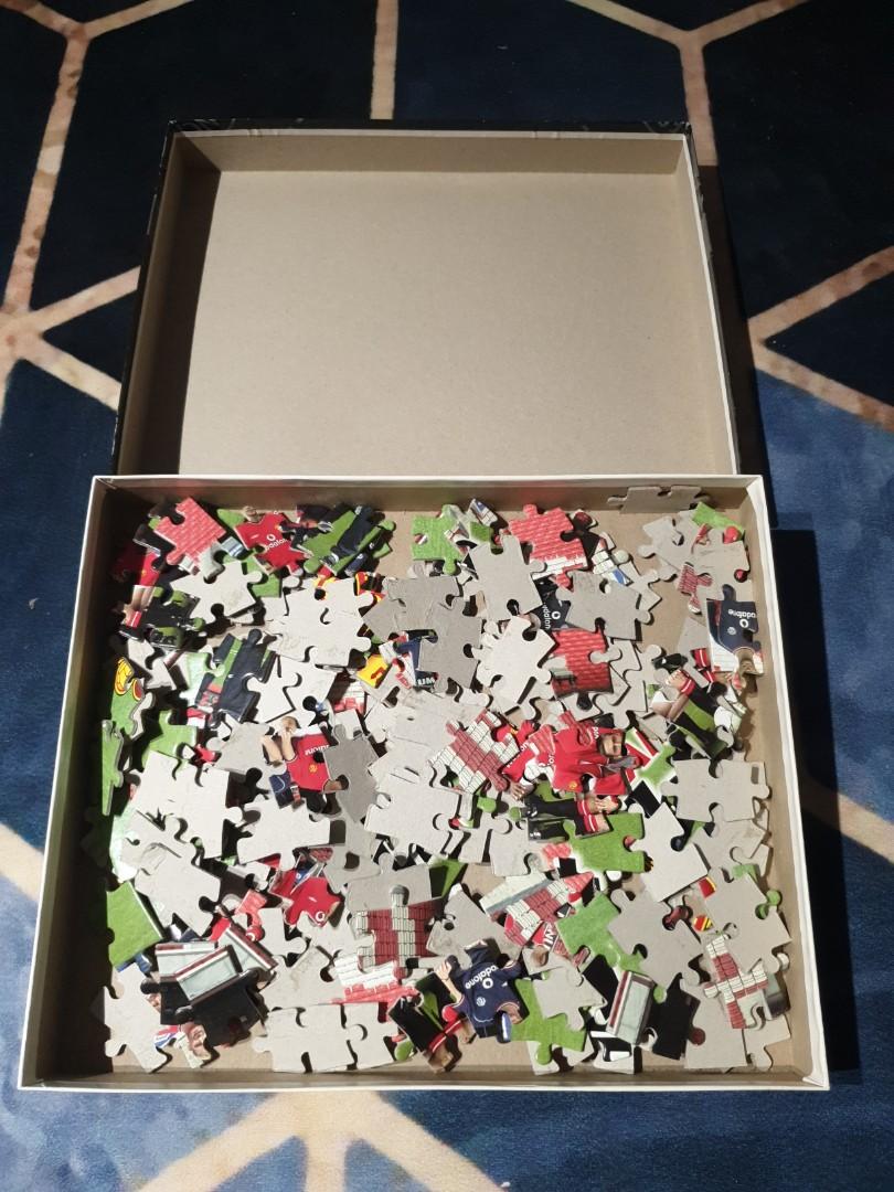 Manchester United Team Puzzle, Hobbies & Toys, Toys & Games on Carousell