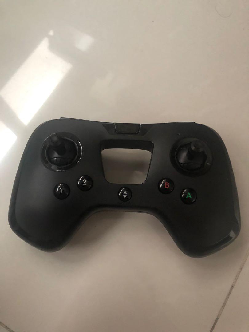 Parrot flypad, Photography, Drones on Carousell