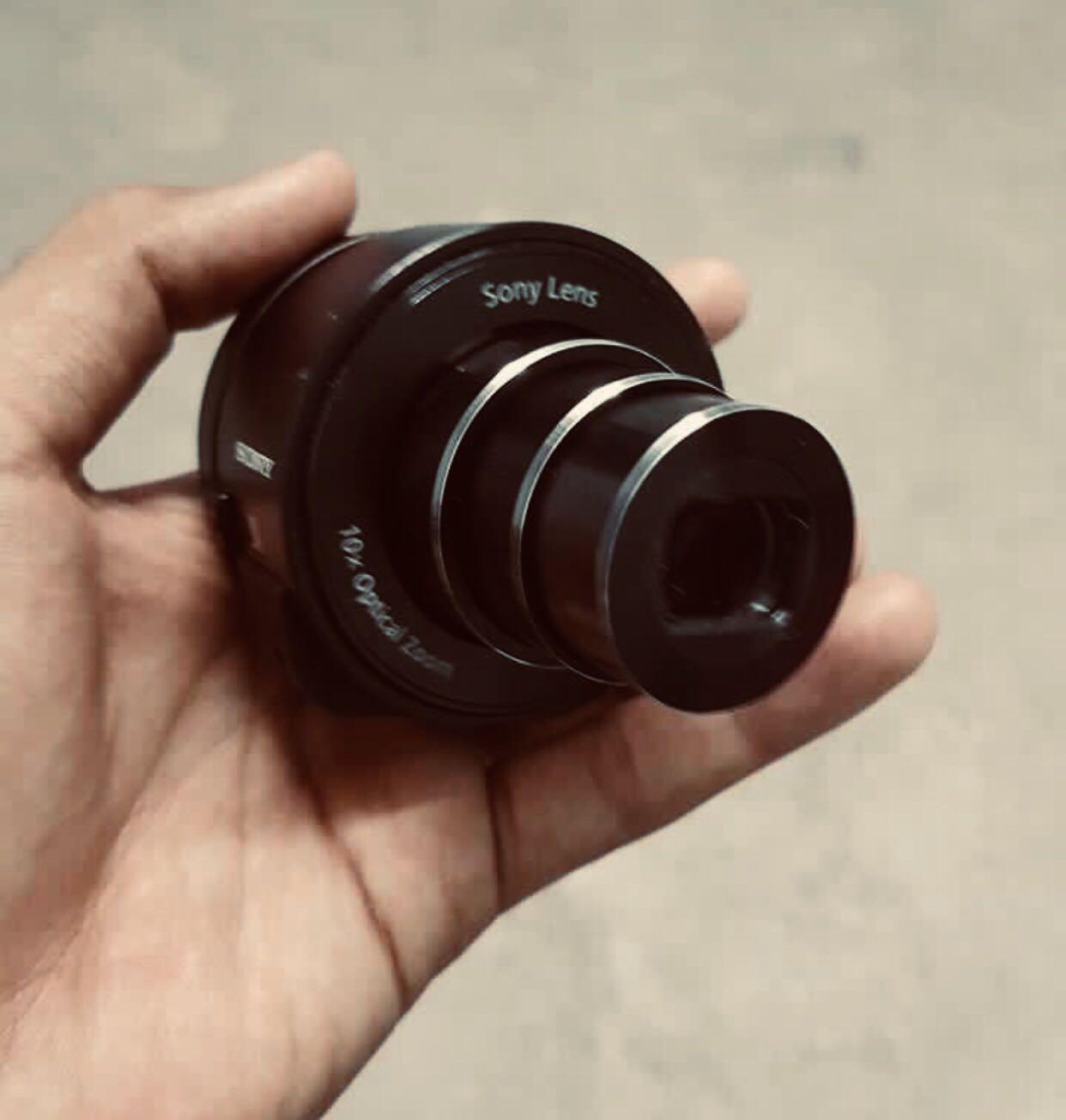 Sony Cyber Shot Lense 18.2MP Black, Photography, Cameras on Carousell