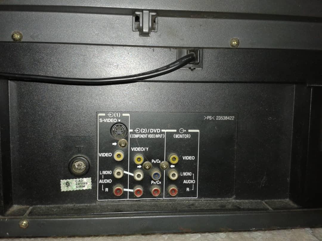 Toshiba bomba 29 inch box tv, TV & Home Appliances, TV & Entertainment ...